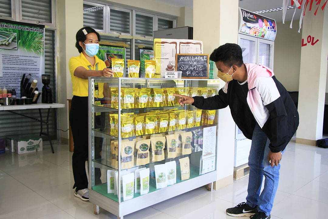 R & D Display Center – University of Southern Mindanao