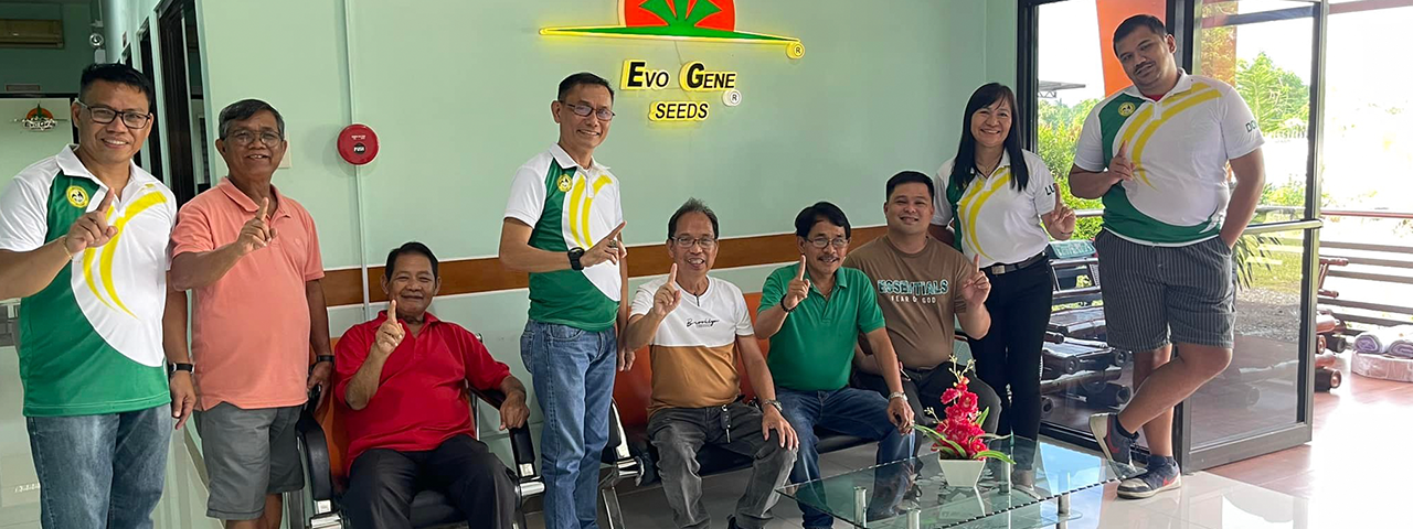 USM Alumni Association Officers conduct "Alumni on Wheels" in Davao ...